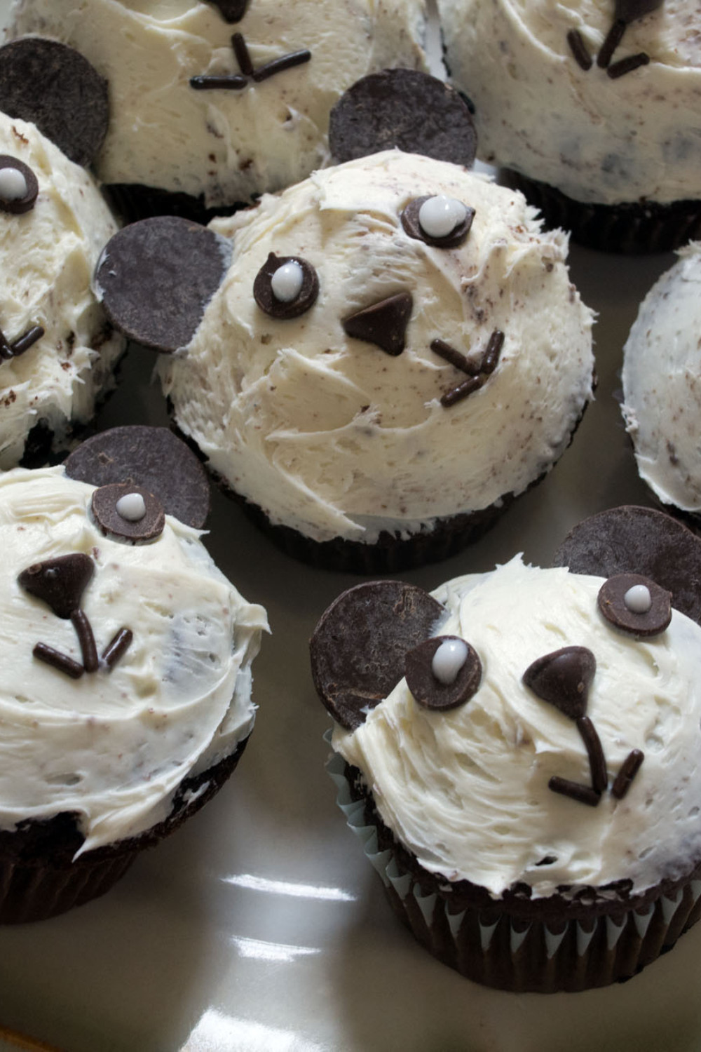 Fantastically Adorable Panda Face Cupcakes (Recipe) - It’s Pandamonium ...