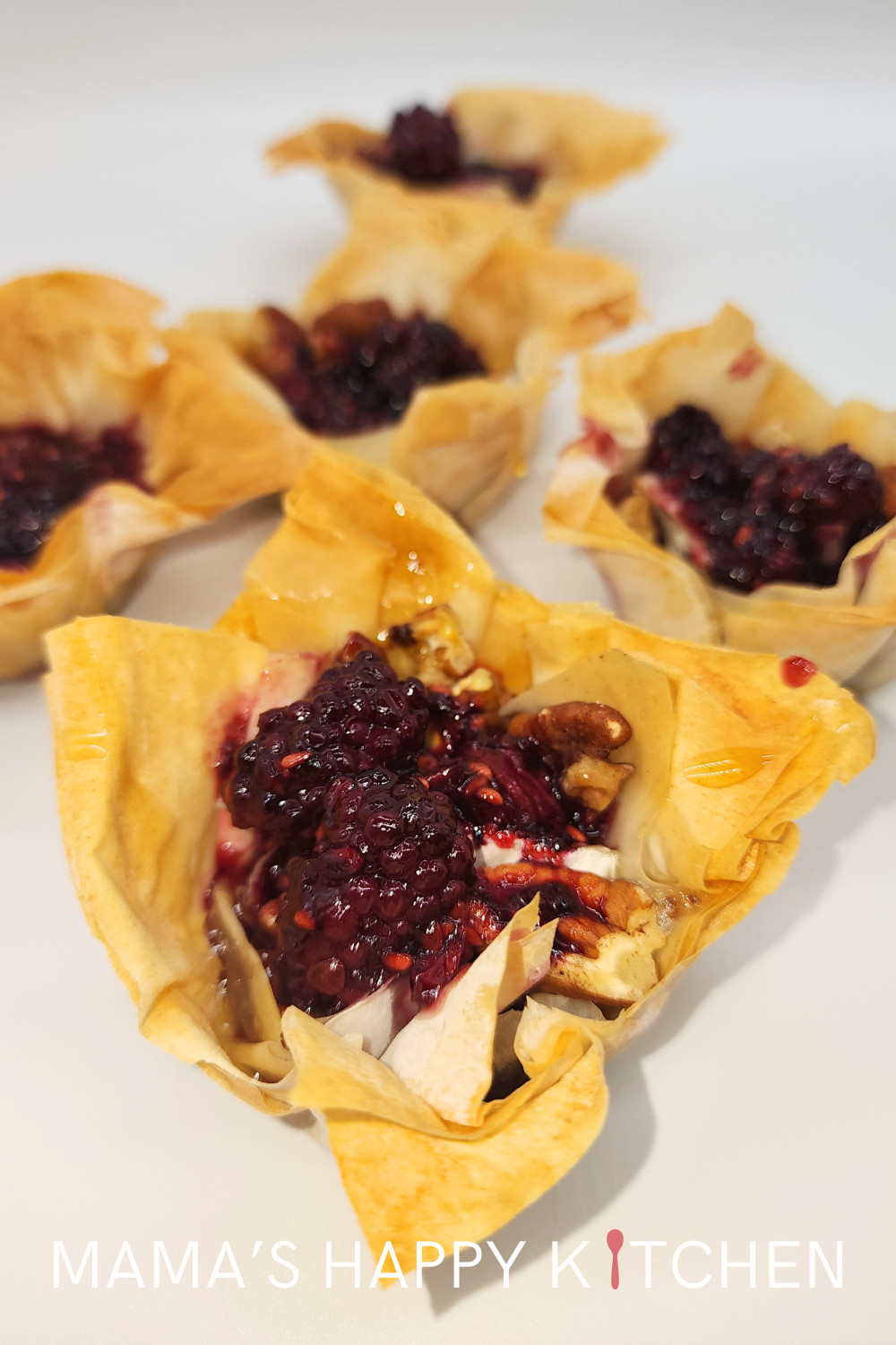 Phyllo Brie Bites Pastry with Blackberry Compote and Pecans (Recipe)