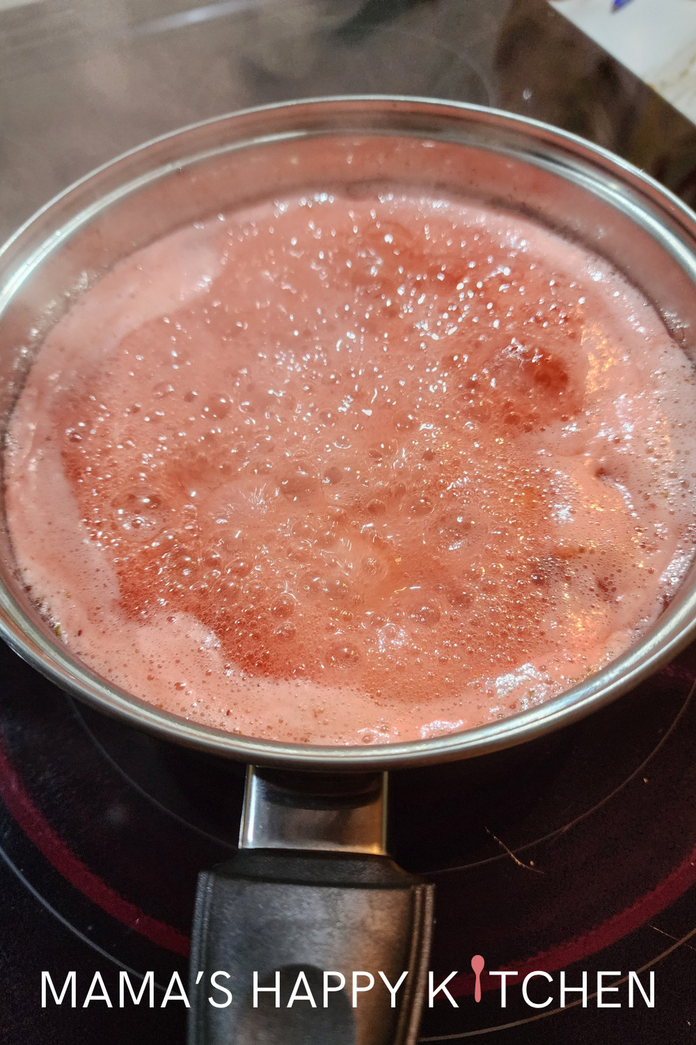 How to Make Homemade Strawberry Jam (Delicious Recipe)